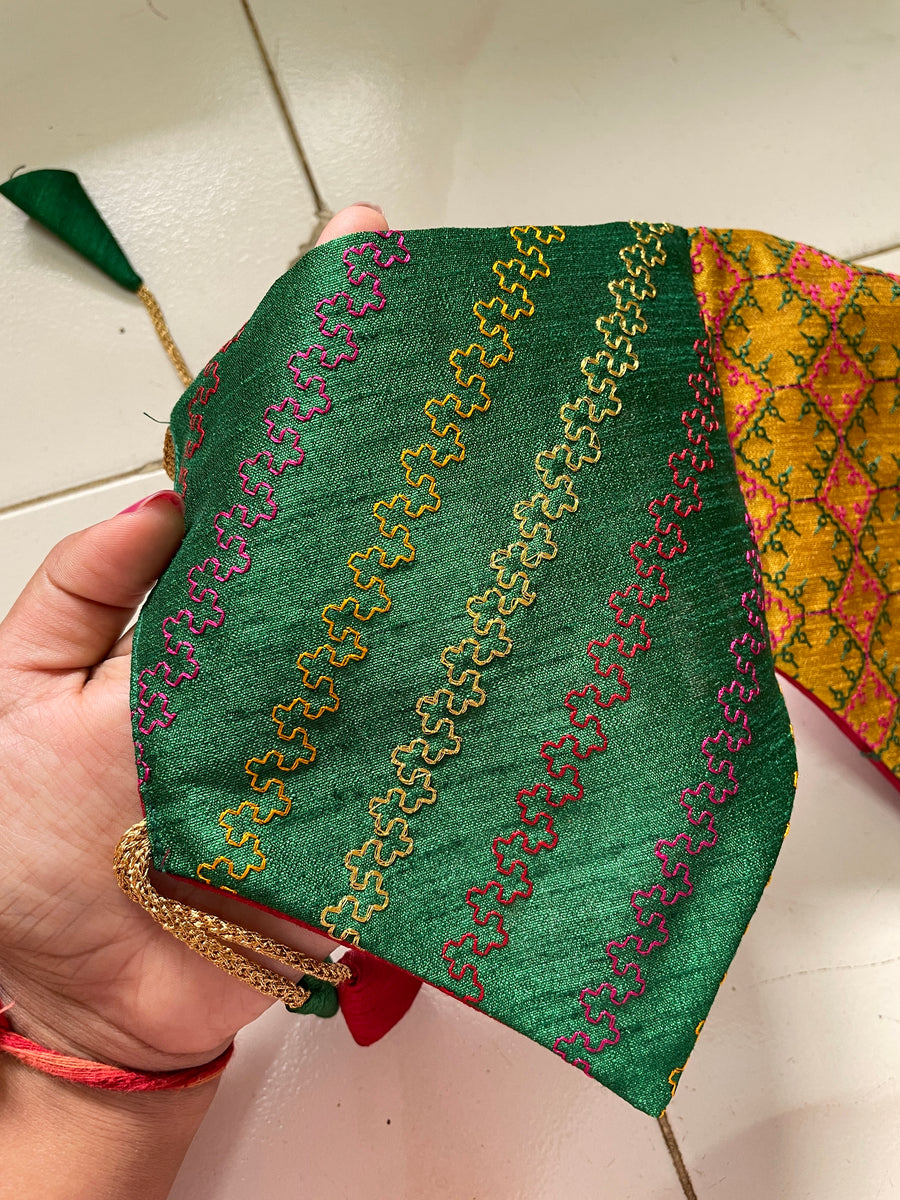 Deep green kasuti Ridhi Siddhi toran – Kasuti Kavana